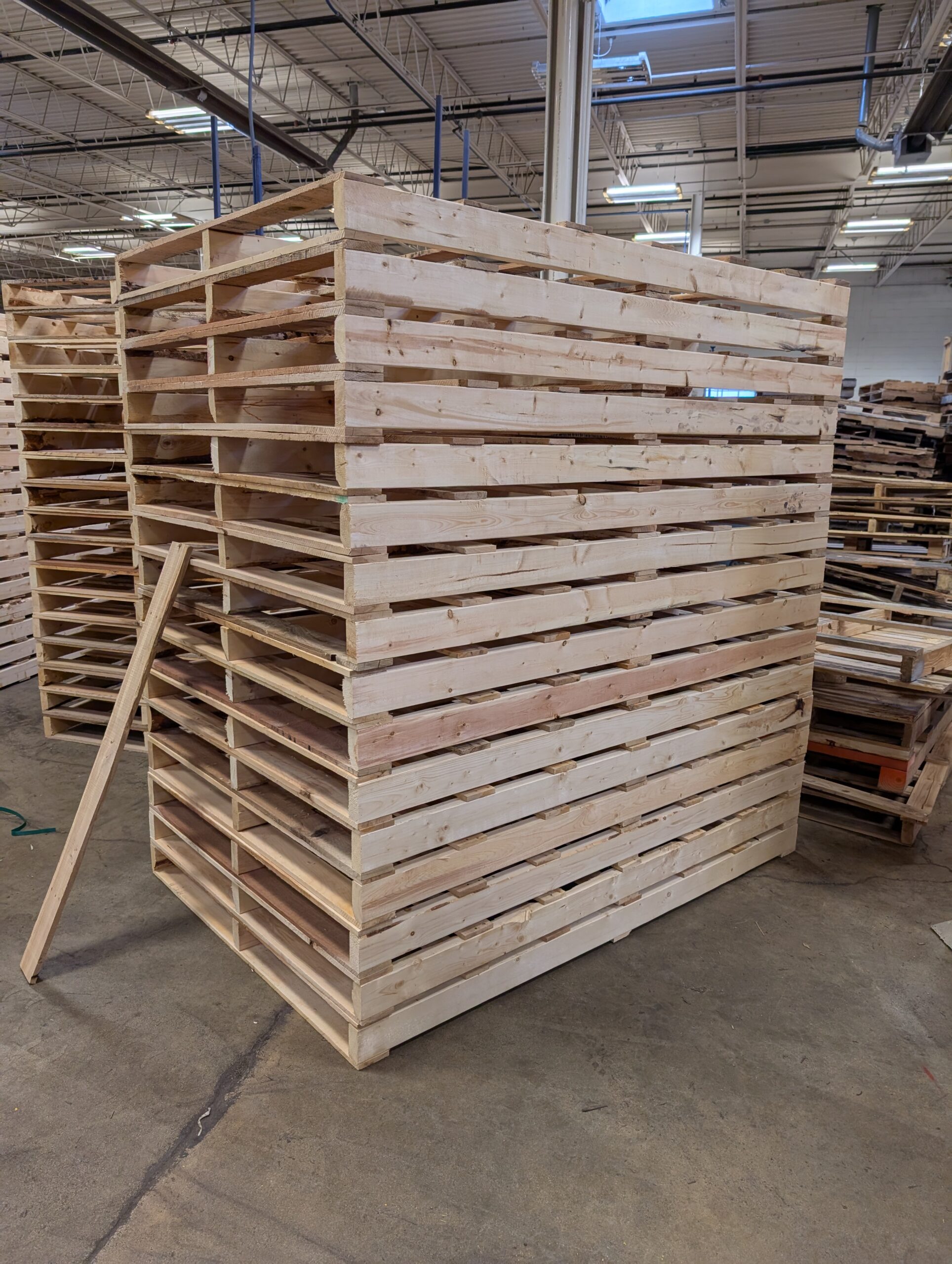 Custom Wood Pallets - Wisconsin Lumber & Pallet